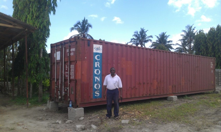 erster Container – Bildungsprojekt Mlandizi